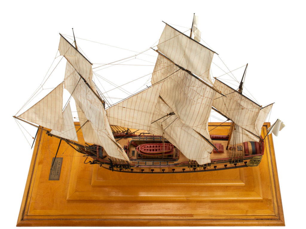 La FLORE - Maquette de Bateau Déjà Montée - Mistral Maquettes
