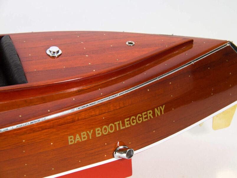 BABY BOOTLEGGER G5 - Maquette de Bateau Déjà Montée - Mistral Maquettes