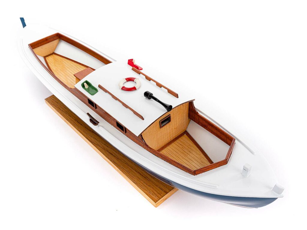 La PINASSE - Maquette de Bateau Déjà Montée - Mistral Maquettes