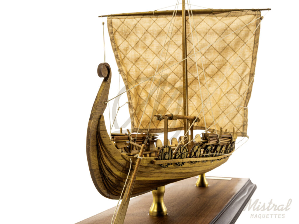 Maquette d'un Drakkar Viking - Déjà Montée - Mistral Maquettes