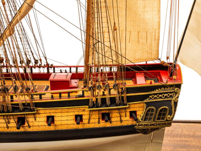 La Flore (1756) - Maquette de Bateau Déjà Montée - Mistral Maquettes