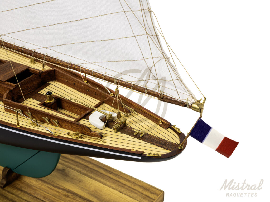 Maquette Du Pen Duick Qualité Musée - Voilier de Course Montée