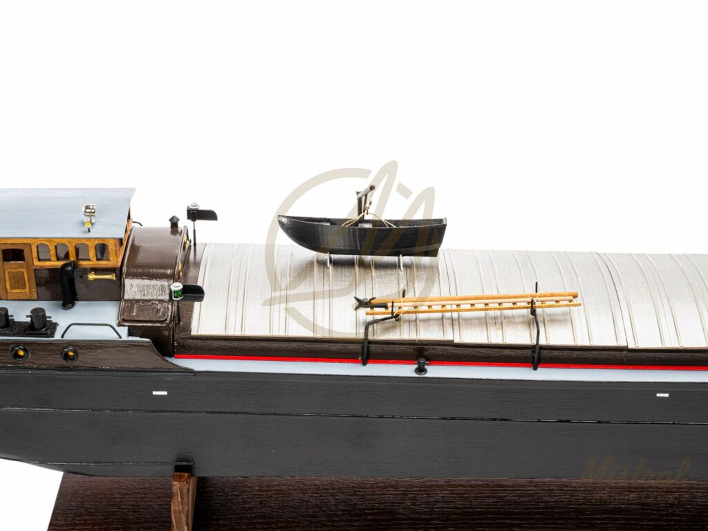 Maquette de la Péniche Minos - Déjà Montée - Mistral Maquettes