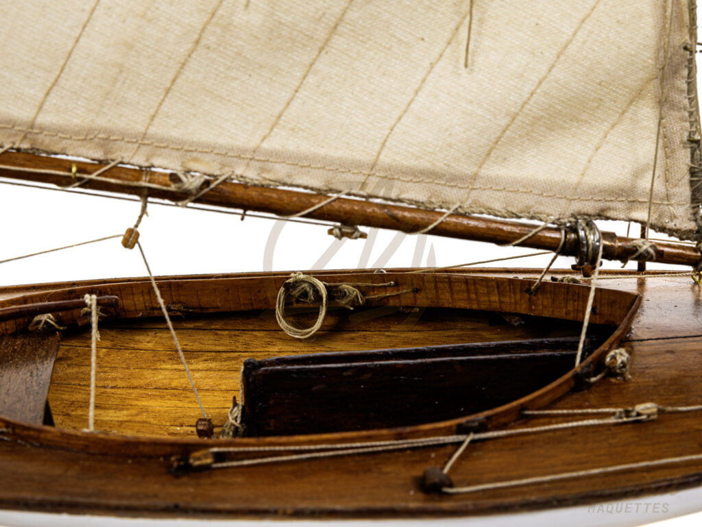 Maquette du Sandbagger Susie · Voilier de la baie de New York