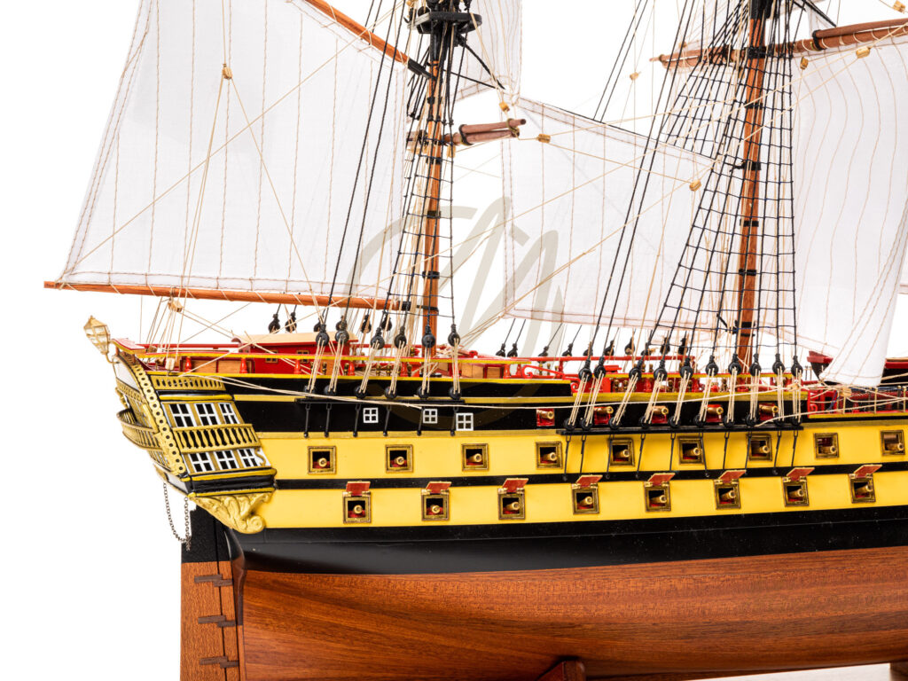 Maquette du Superbe en Bois · Chef-d’œuvre Naval du XVIIIe Siècle